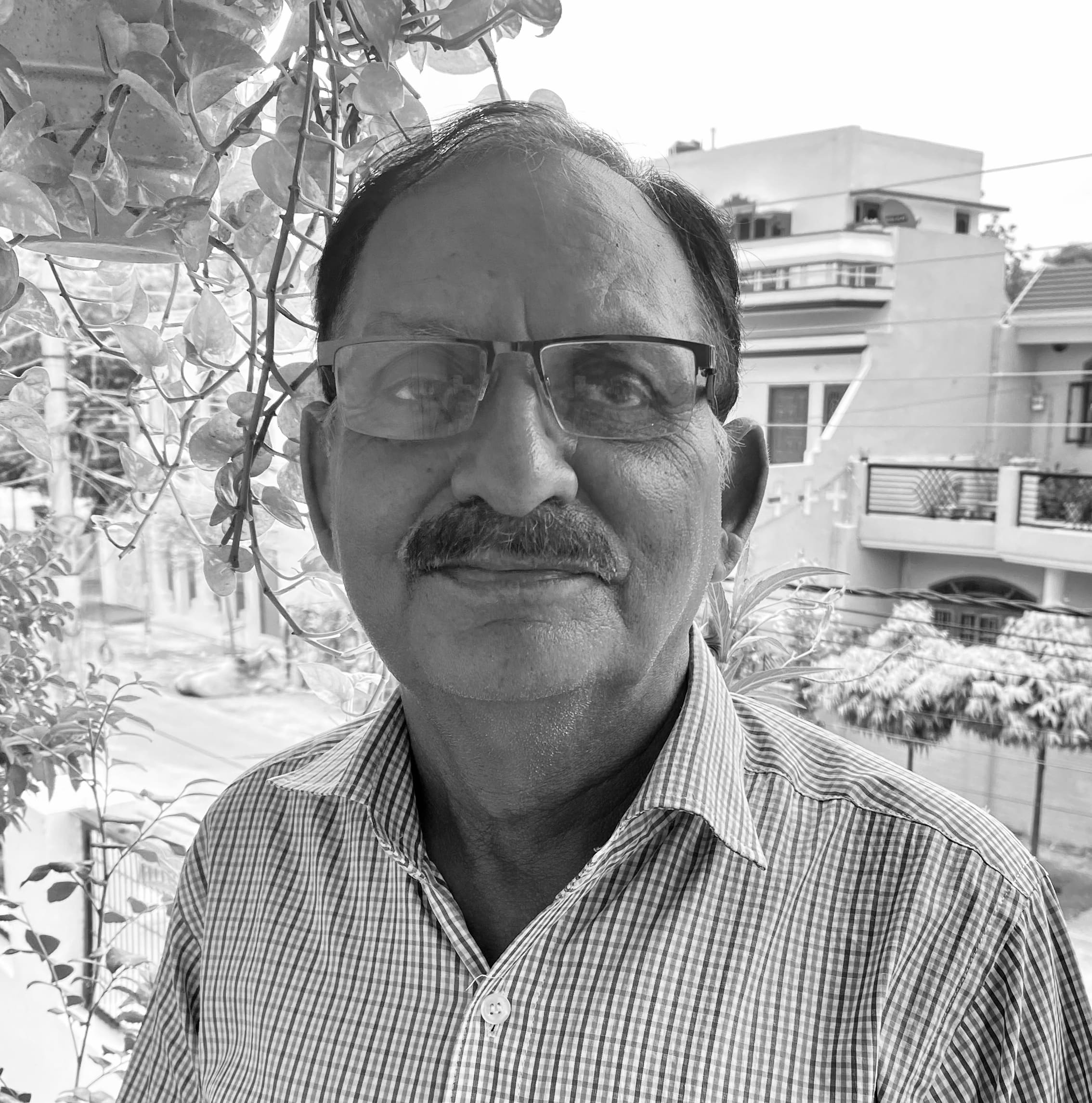 On-Line Consultants | Software Development | Business Accounting - Home